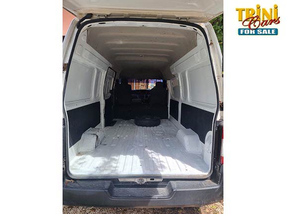 200078 - TDLNissanE26 NV350 Caravan